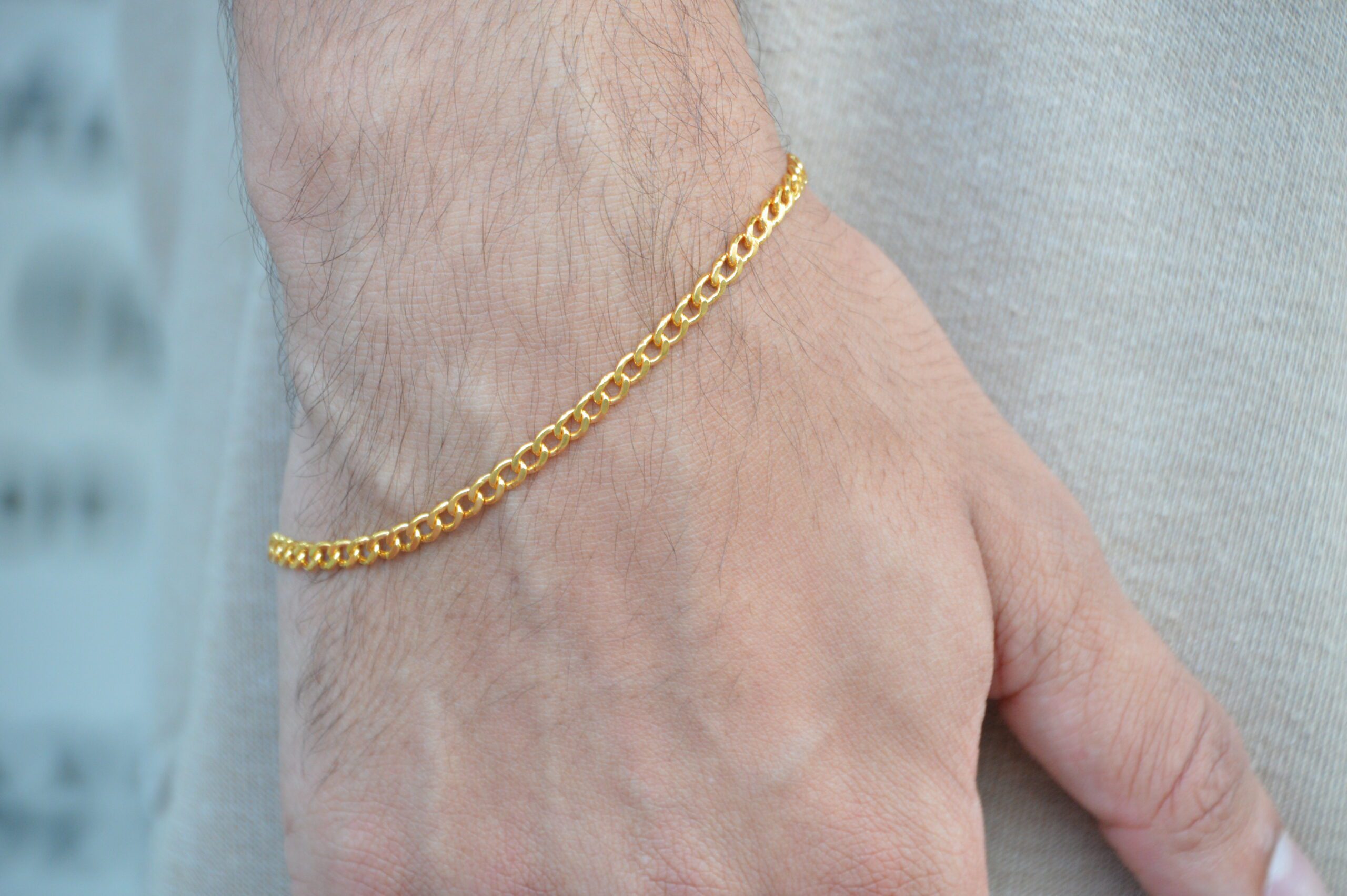 Luxury 18K Gold Men's Handchain - Up to Date Jewellers Co.ltd